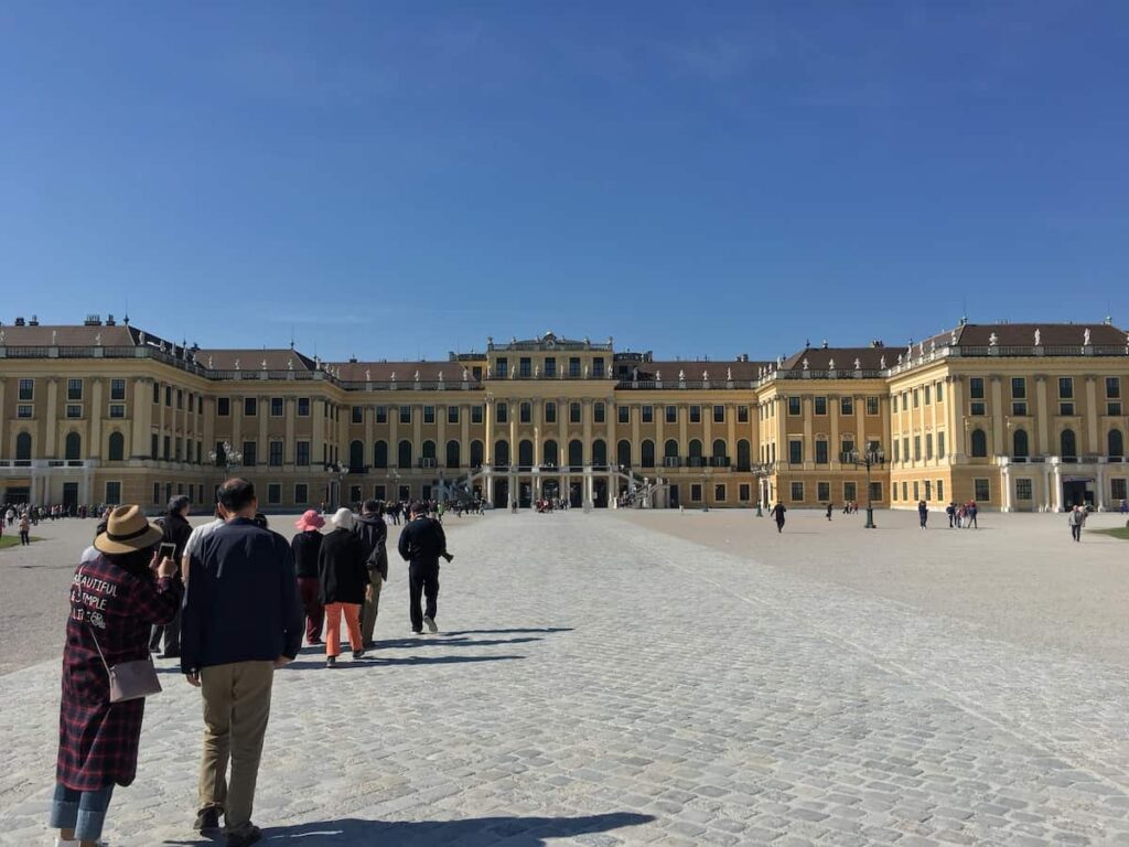 Palace Schönbrunn - Everything about Vienna