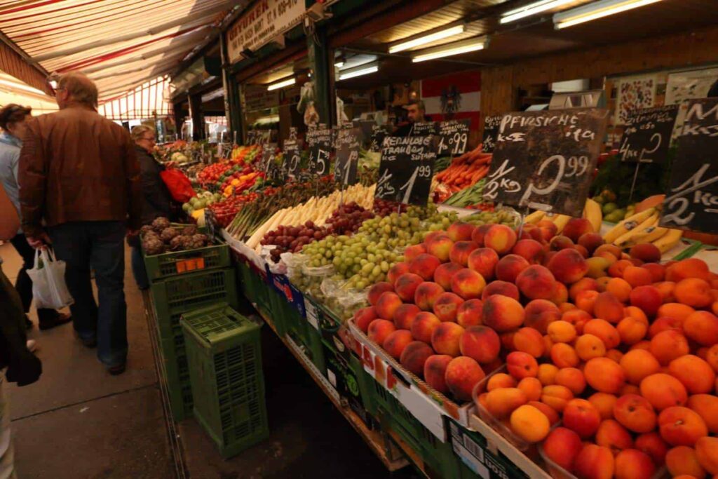 he best markets in Vienna for food, antiques and local life