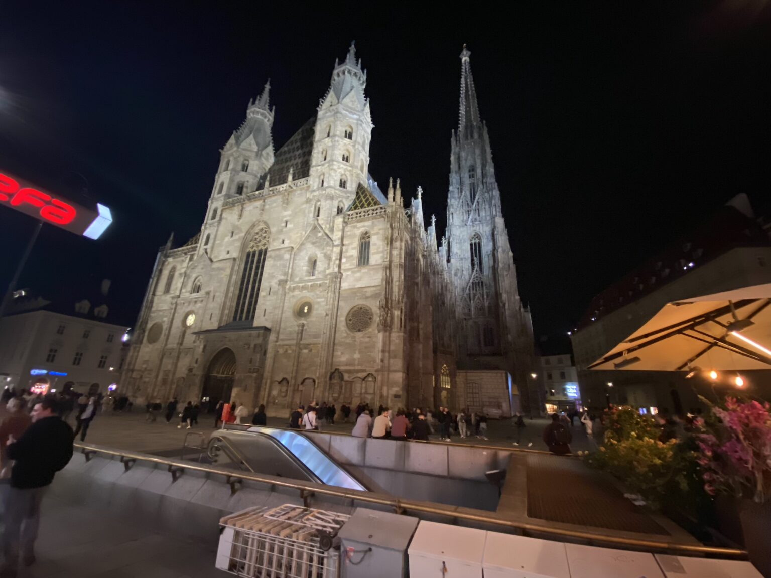 Christmas market at Stephansplatz in Vienna - Everything about Vienna